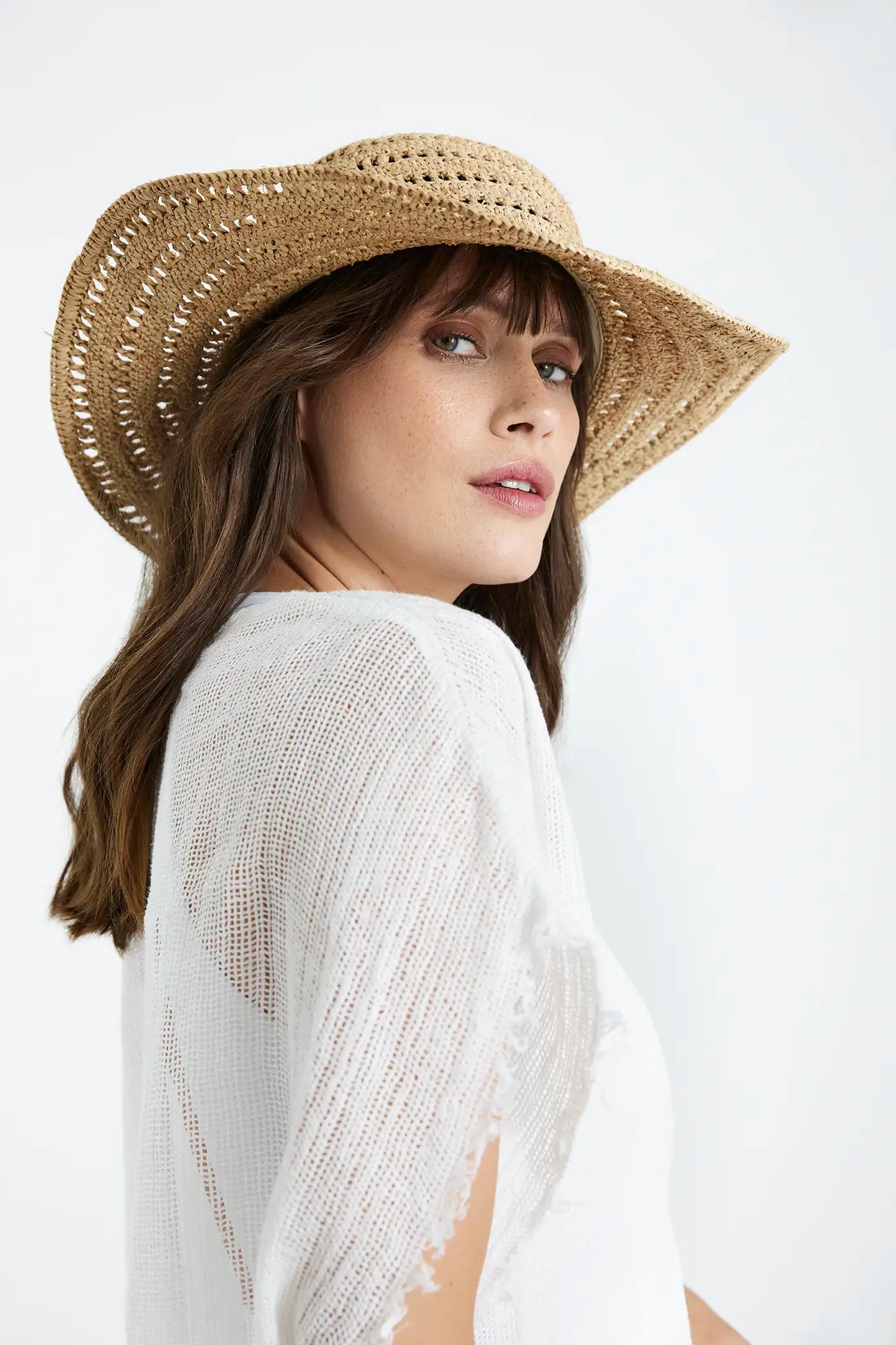 LALAO - Foldable raffia hat with medium brim - IBELIV