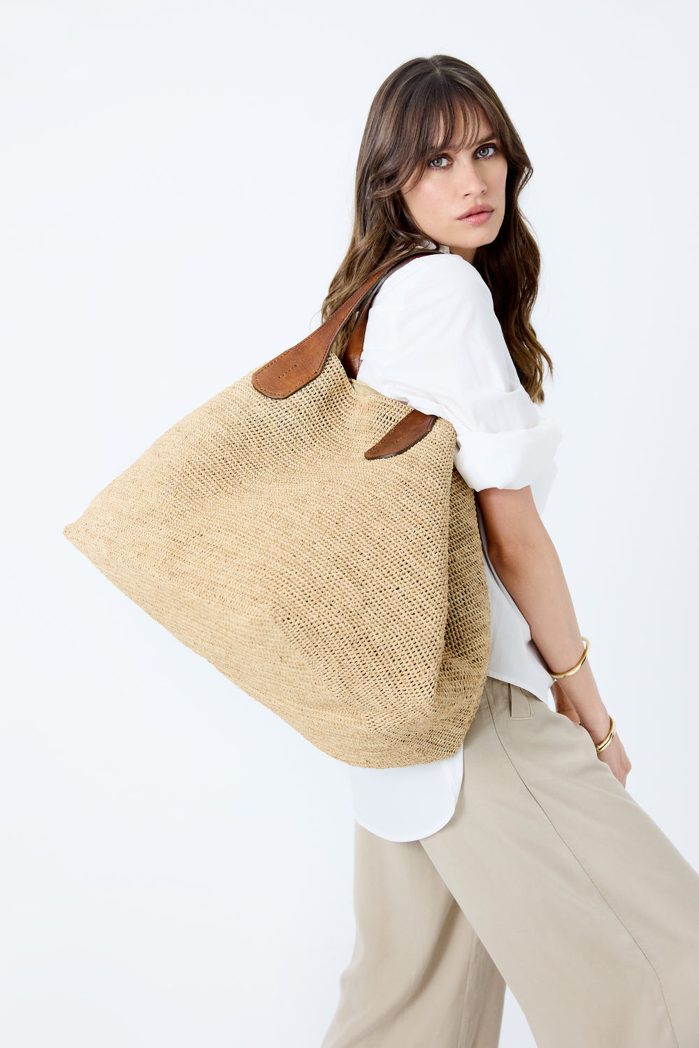 Comment fabriquer un sac en raphia : Les étapes à suivre - IBELIV